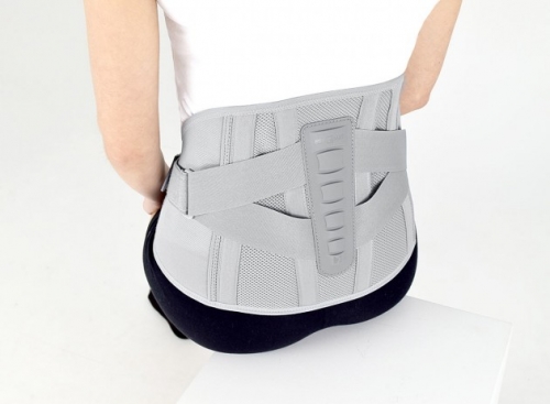 Lumbar brace with orthopaedic whalebones and lumbar padding